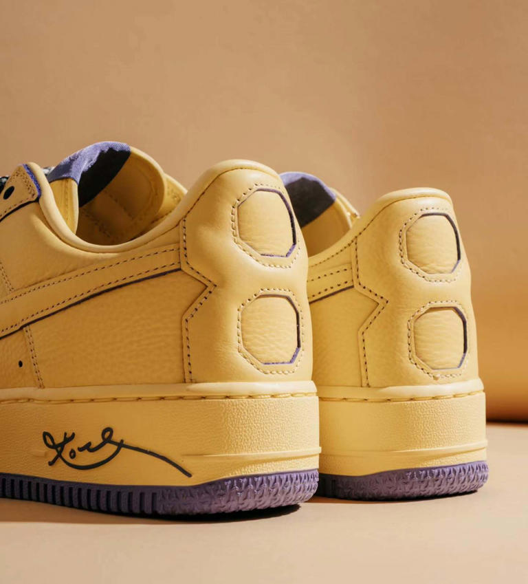 An Iconic Photo Inspires This Kobe Bryant Nike Air Force 1