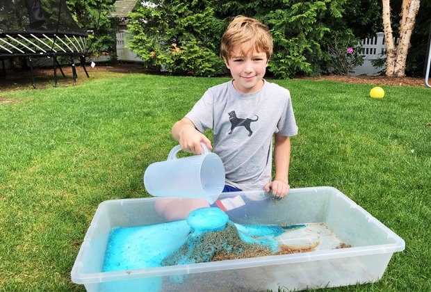 Fun & Messy Backyard Science Experiments for Kids This Summer