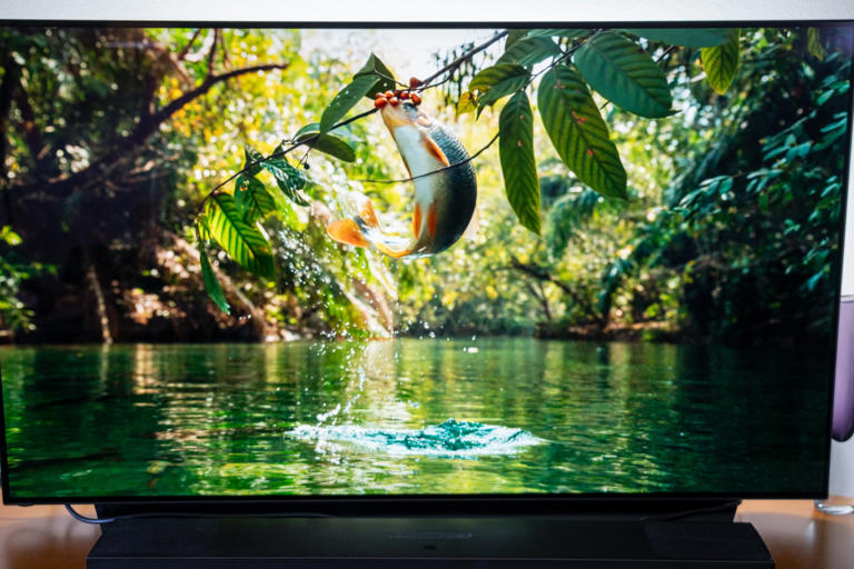 The Panasonic UB820 Blu-Ray Player Makes Your Old DVDs and Blu-Rays ...