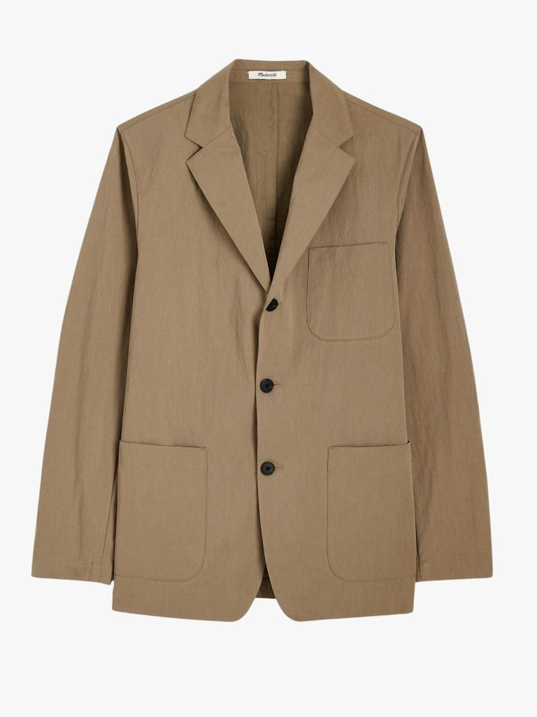 The Best Summer Blazers Let You Dress Up Without Melting Down