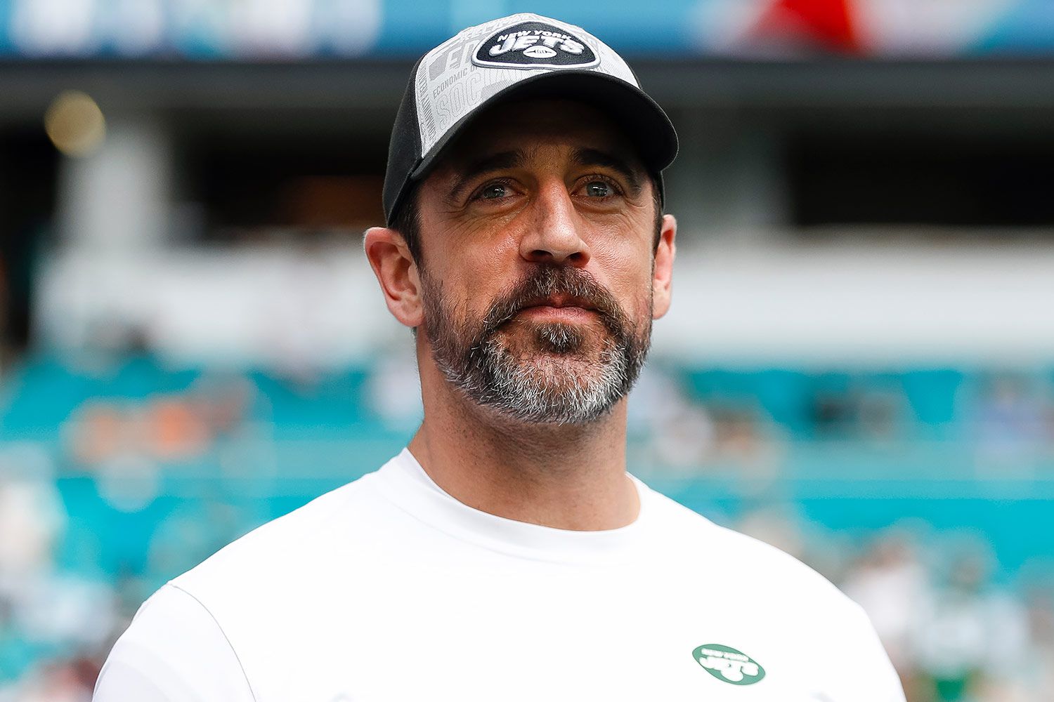 Aaron Rodgers Finally Signs with New NFL Team After He's Cut by Jets ...