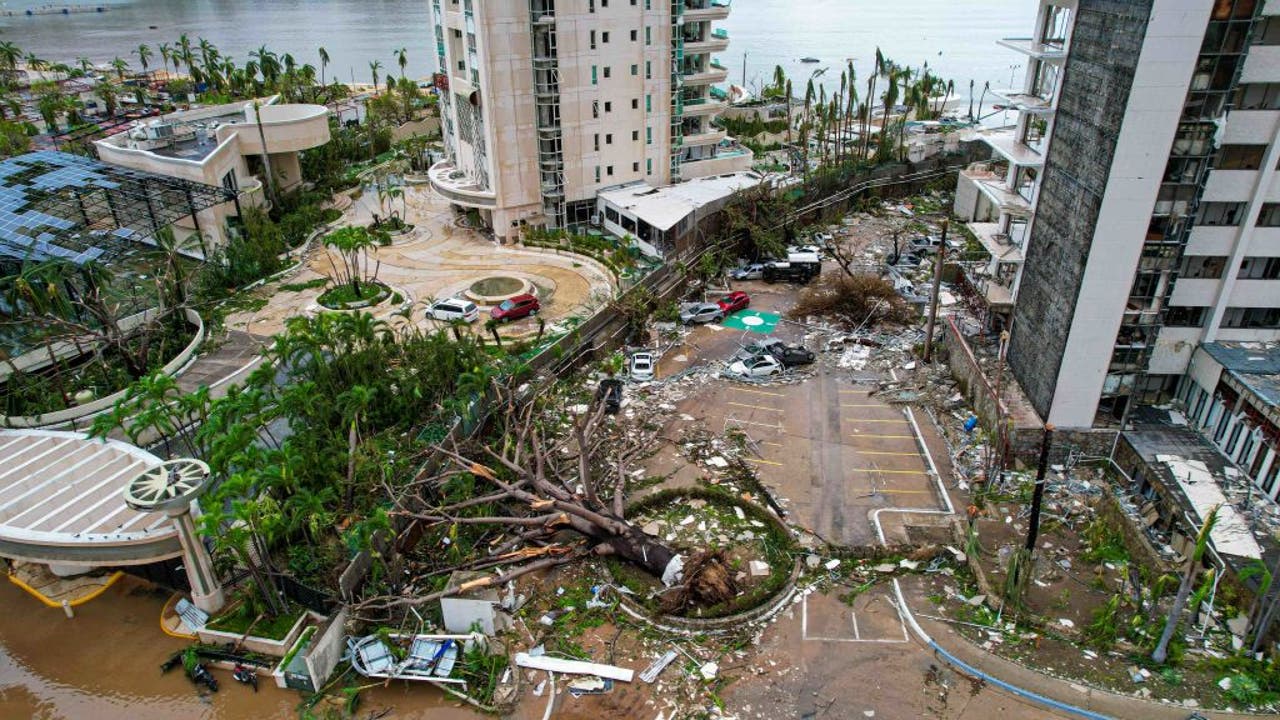 Saffir-Simpson scale: Hurricane categories by wind speed, potential ...