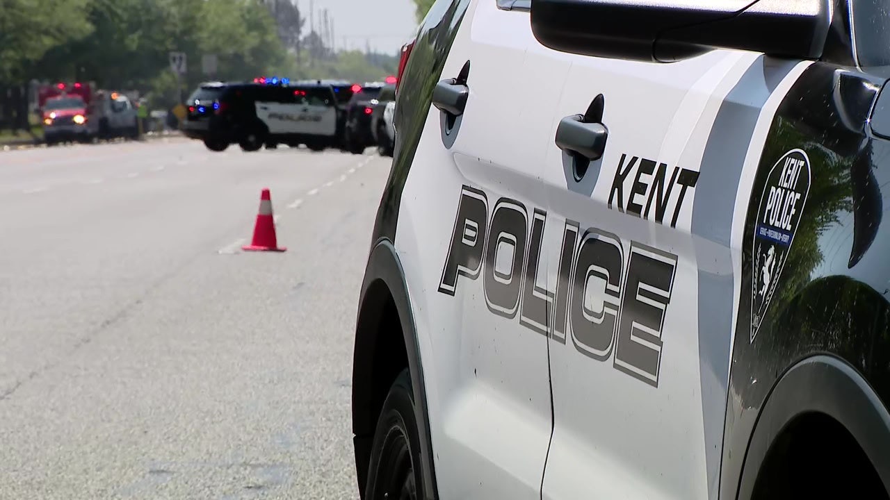 Armed suspect dead after Kent warehouse fire, police standoff