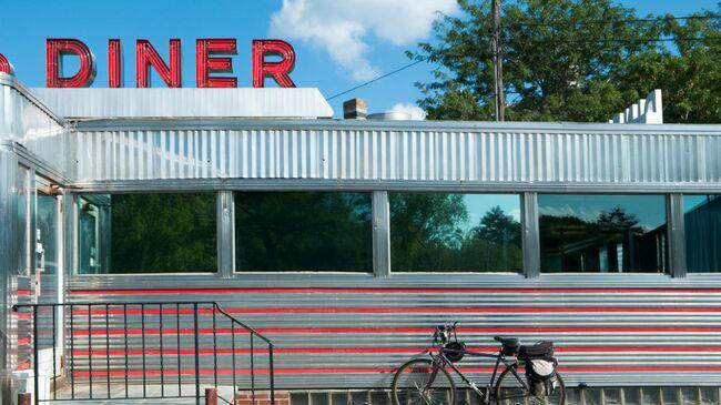 'Old-School' Wisconsin Eatery Named 'Best Retro Diner' In The State