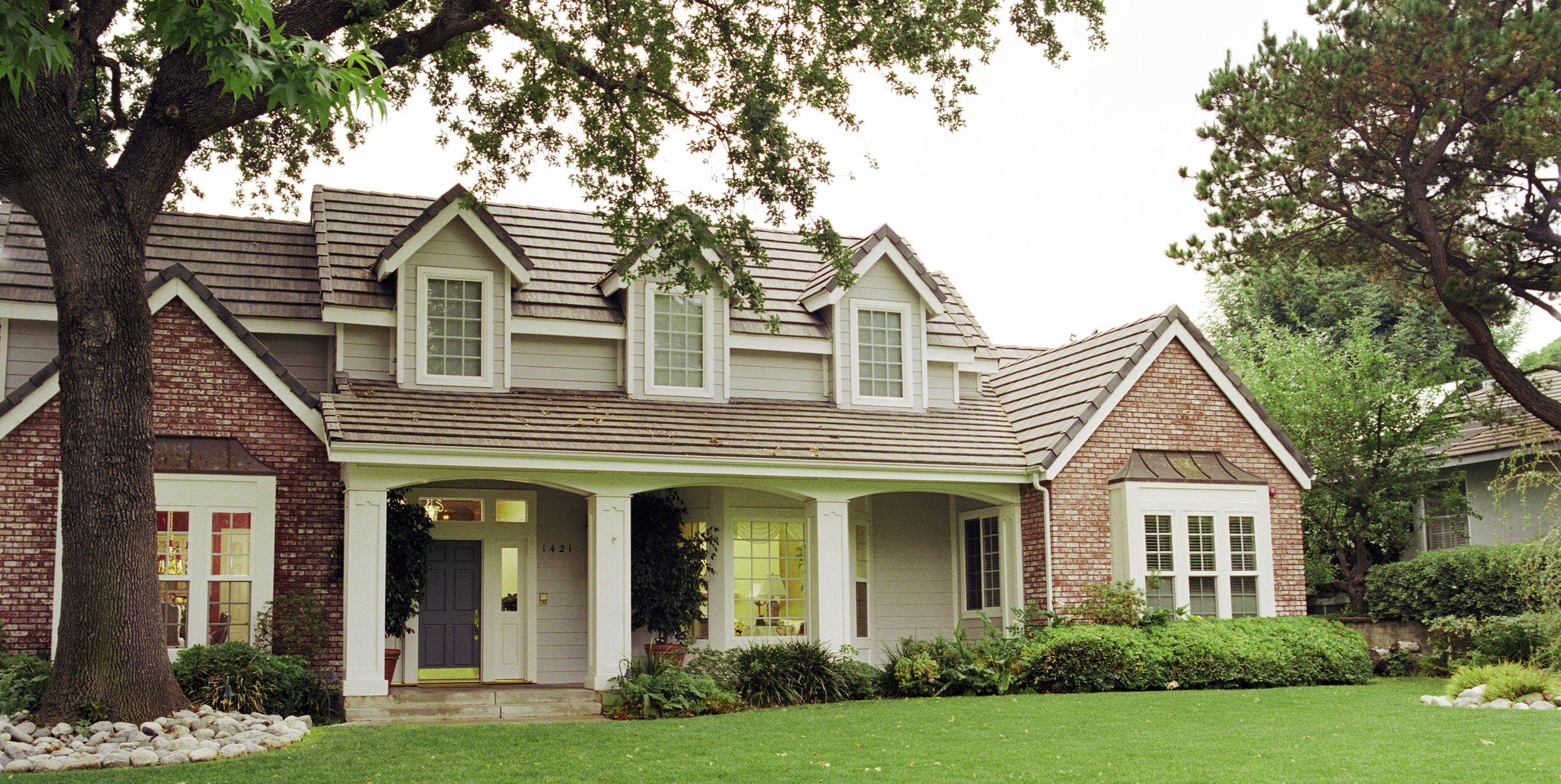 These Five Trees Can Add THOUSANDS to Your Property Value, According to ...