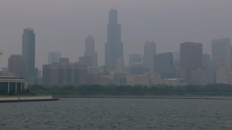 Chicago air quality alert extended through Friday as Canada wildfire smoke pushes AQI to ...