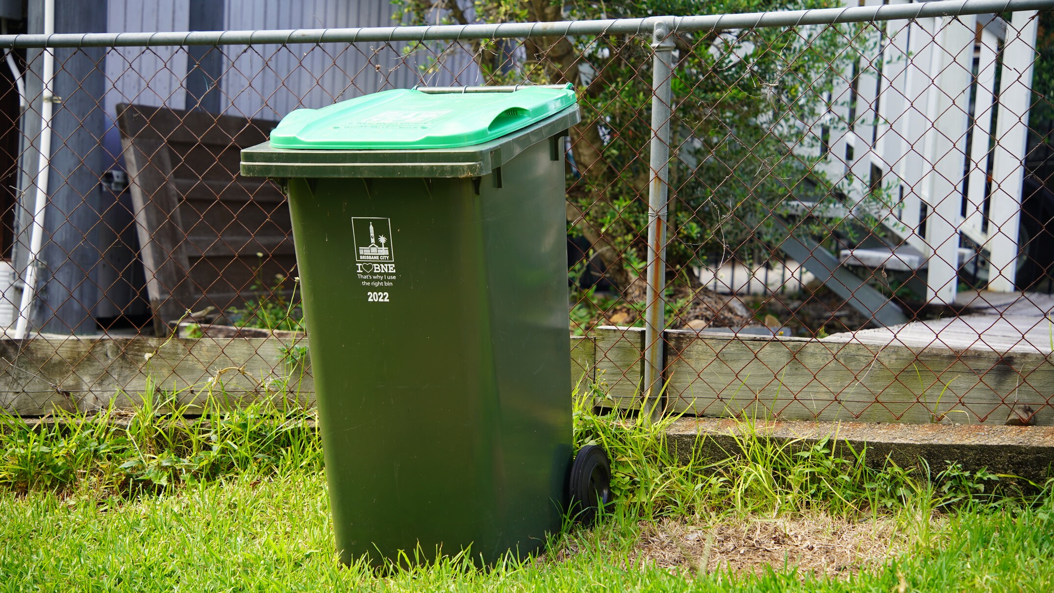 Brisbane City Council to offer free green bins, but no food organics bins