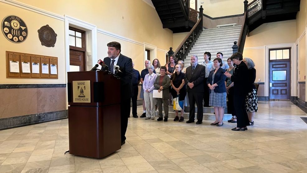 Lawmakers move forward with bills to help mobile home residents buy ...
