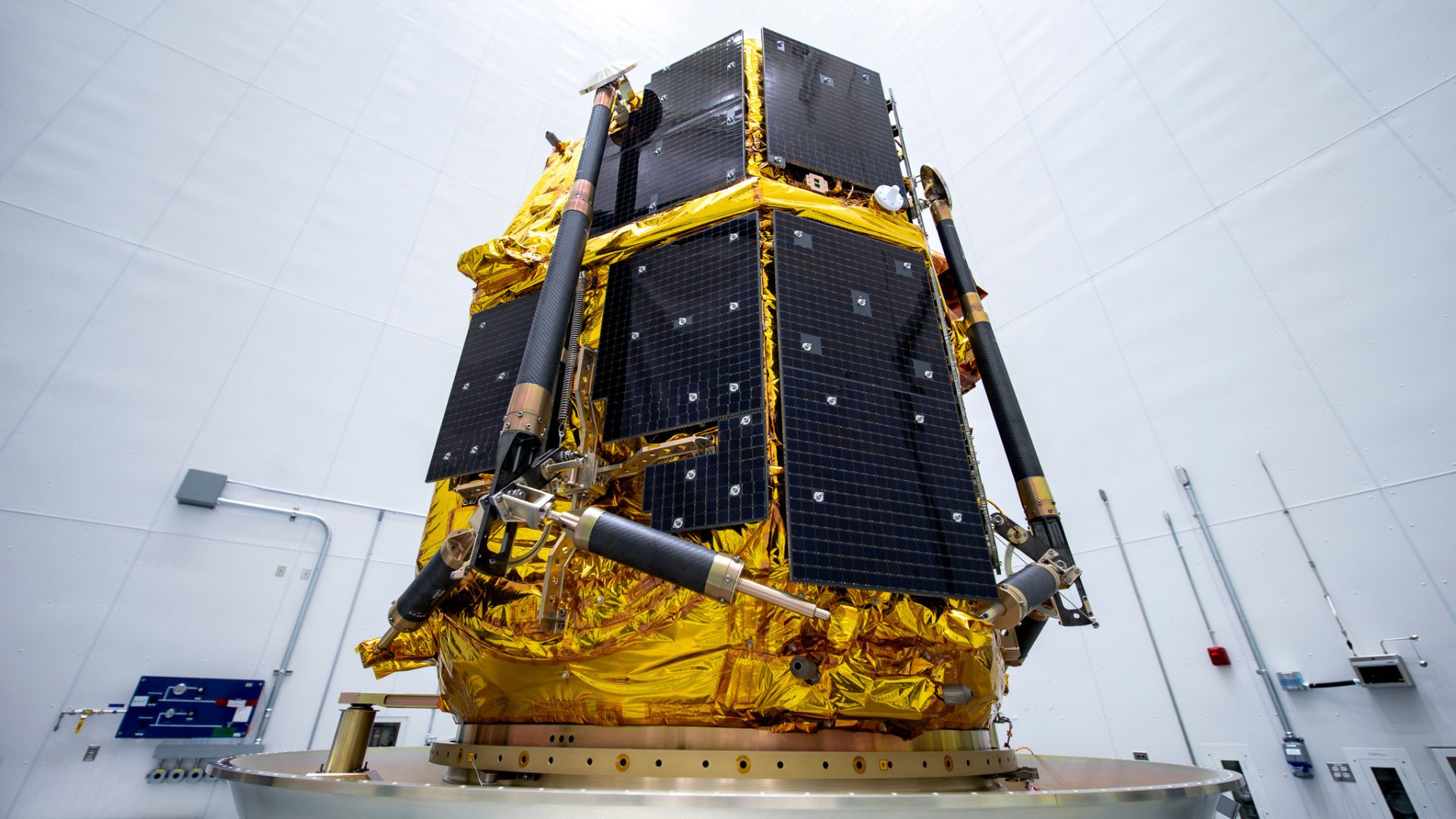 Japan’s ispace loses second moon lander as contact breaks before touchdown