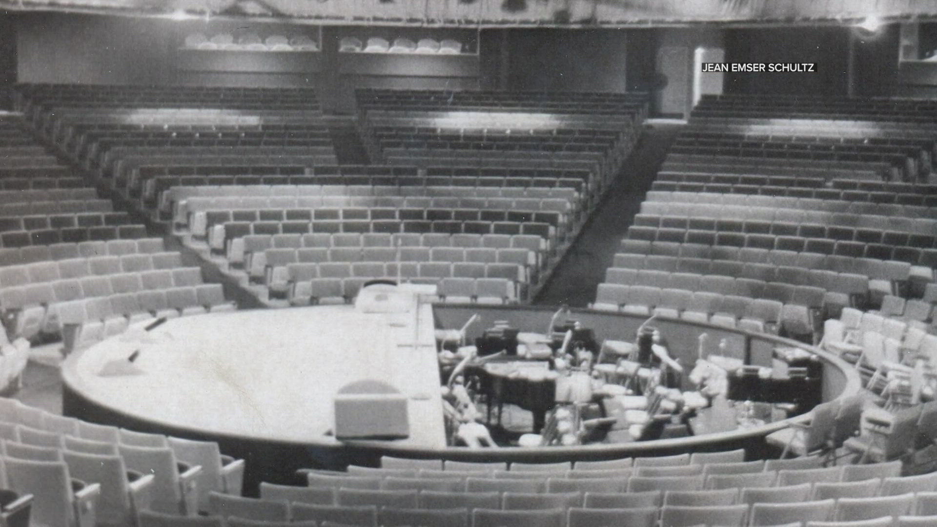 Leon Bibb: Then and Now | When Vegas came to Cleveland at the Front Row ...