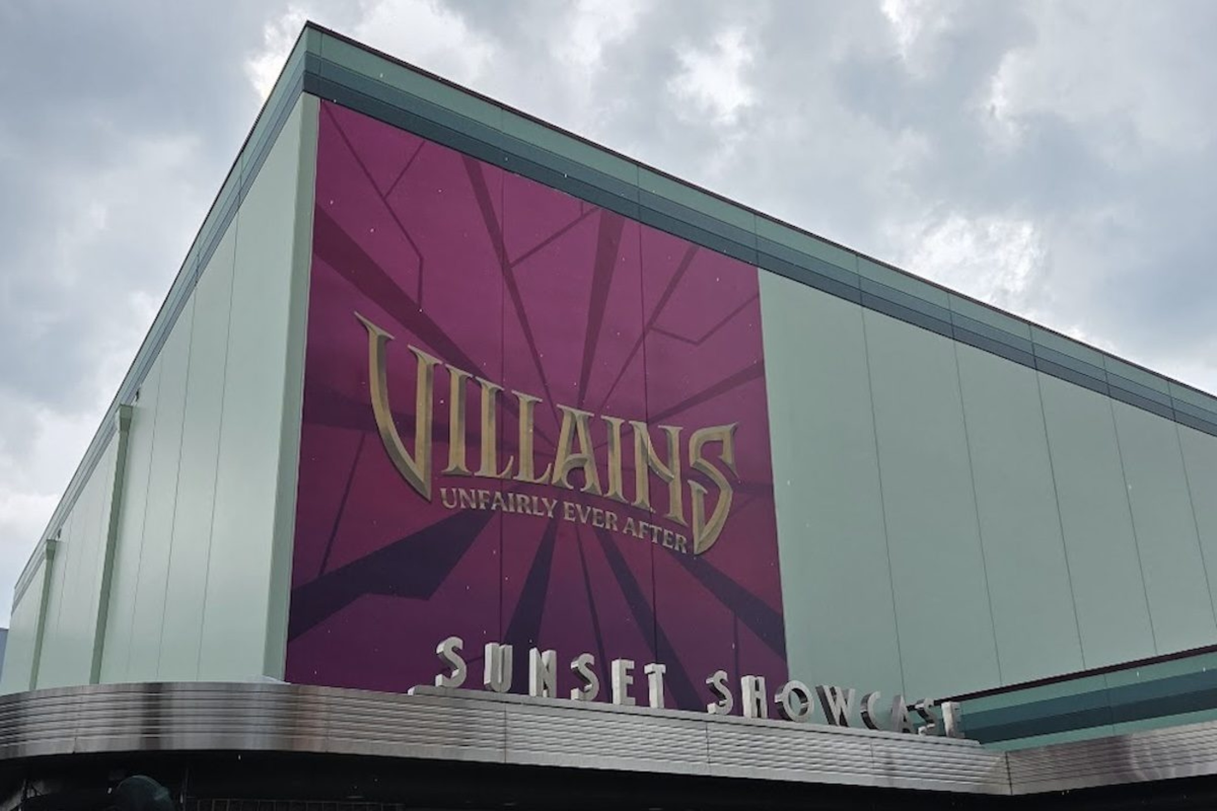 Hollywood Studios’ New DISNEY VILLAINS: UNFAIRLY EVER AFTER Live Show ...