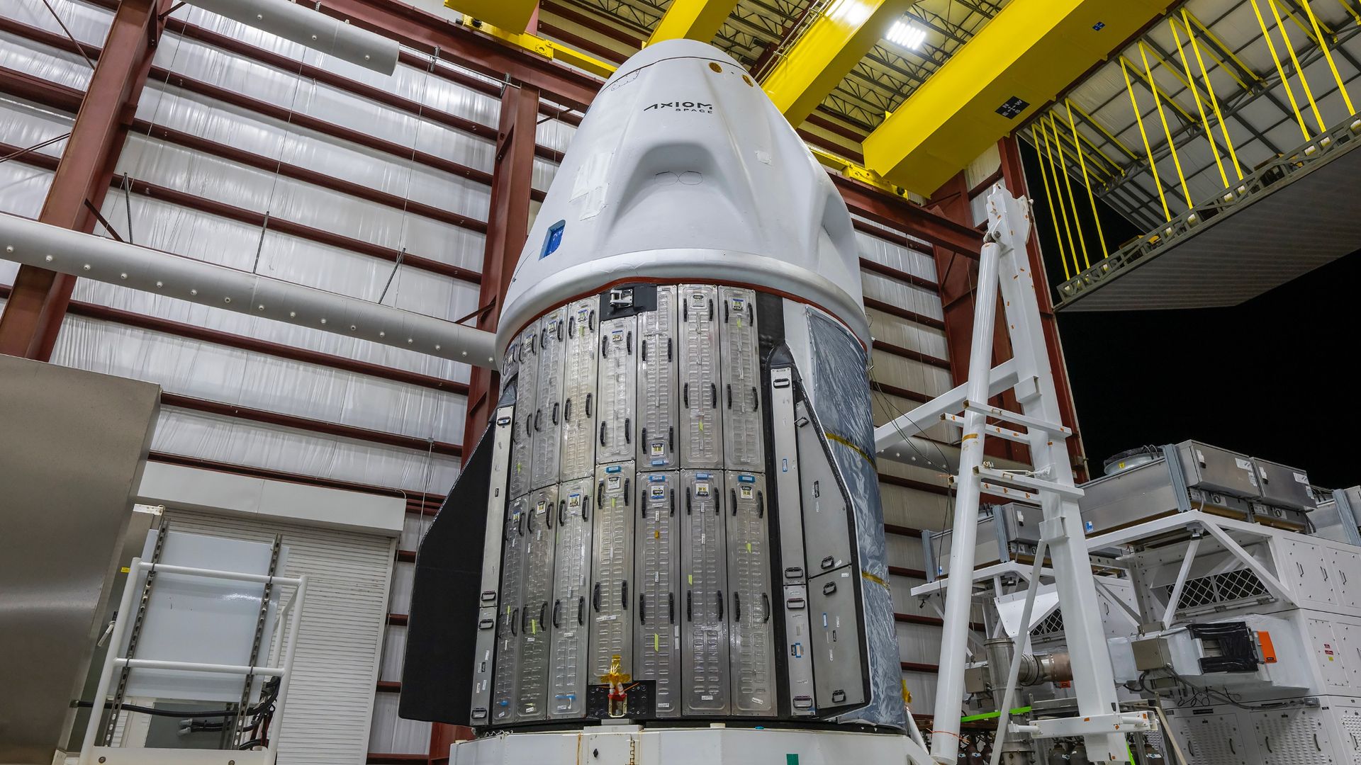 Brand-new SpaceX Crew Dragon capsule arrives at pad for June 10 ...