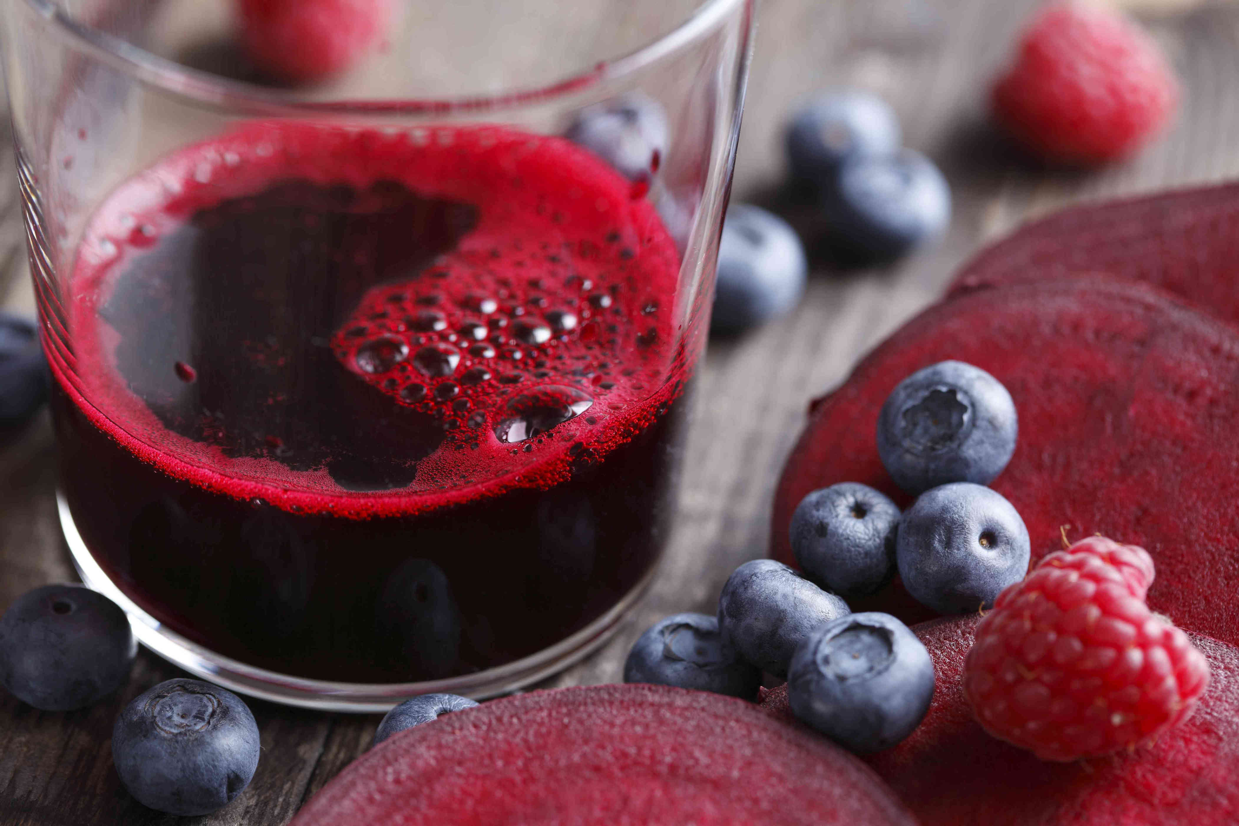 When is the best time to drink beetroot juice to lower blood pressure?