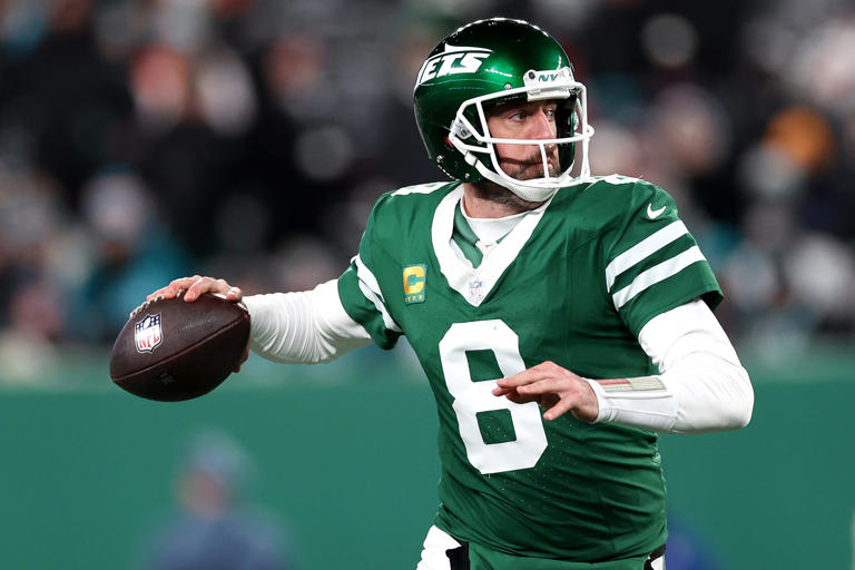 Does Aaron Rodgers fit in with the Steelers' offense? 5 things to watch