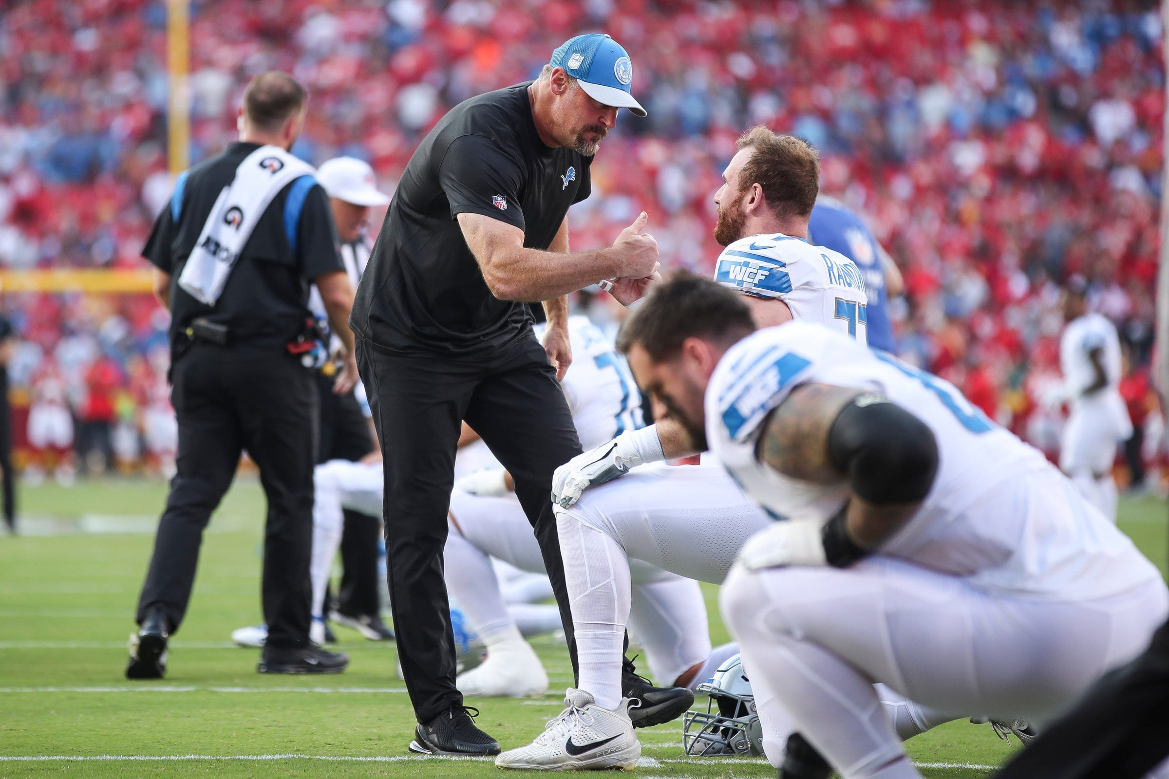 Lions HC Dan Campbell emotional after Frank Ragnow's retirement