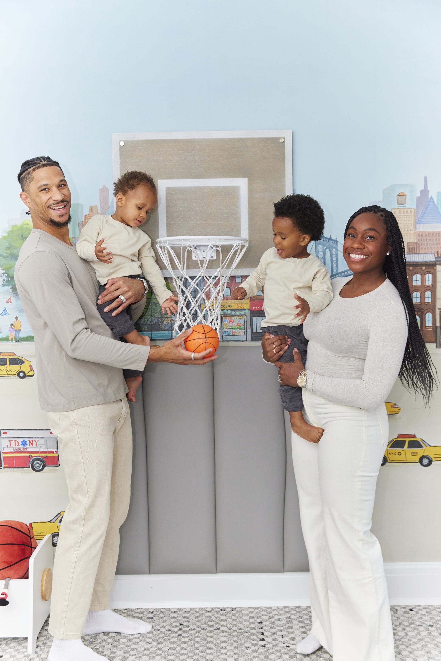 At Home With The Harts: Knicks Star Josh And Wife Shannon On Parenting ...