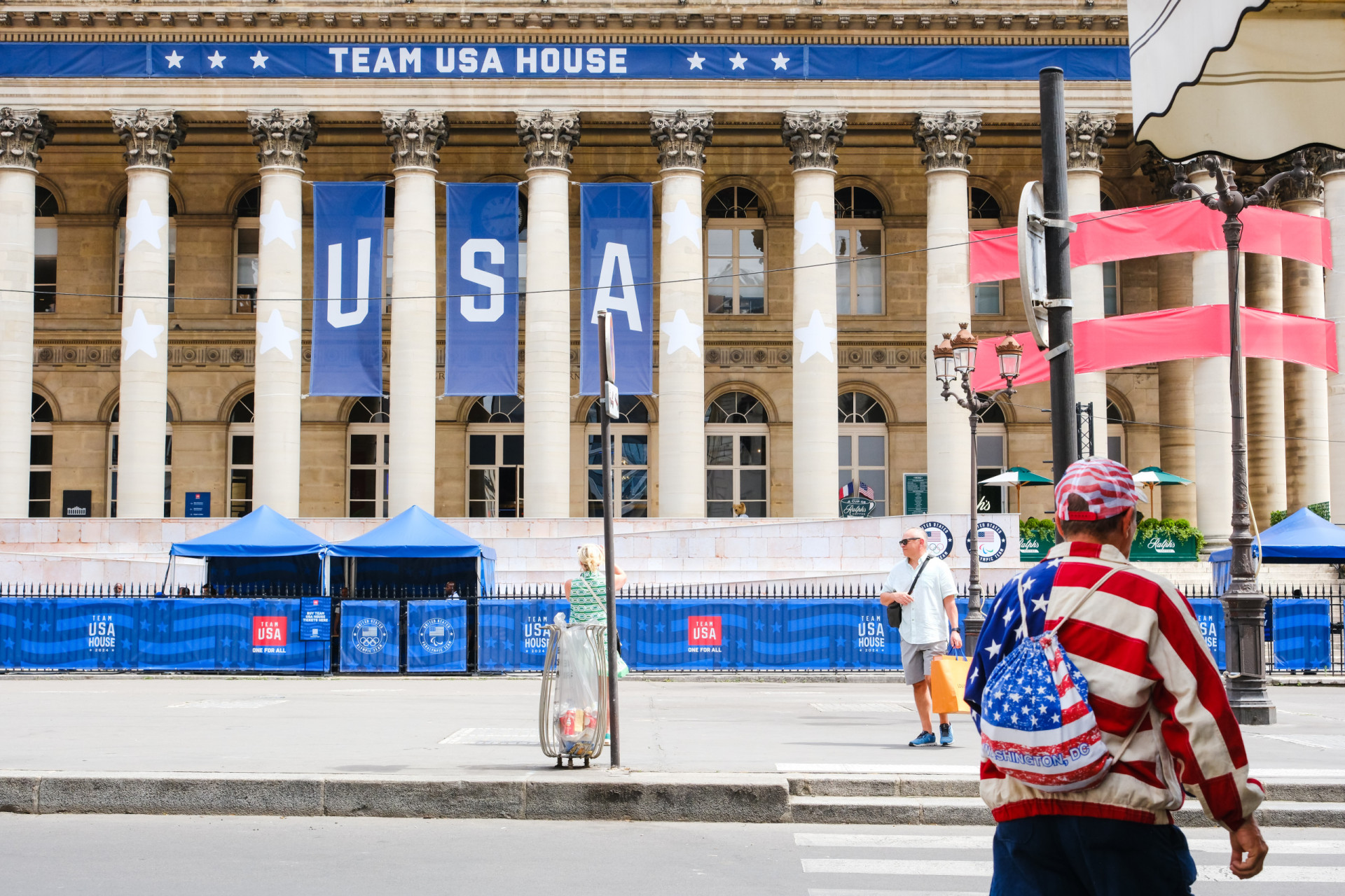 American customs that are offensive in other countries