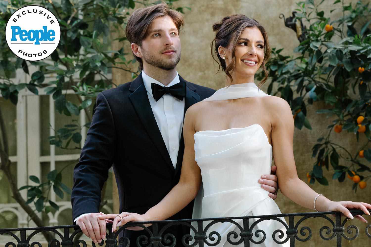 Dallas Cowboys Cheerleader Marissa Phillips Marries Braden Leschber in ...