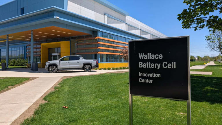 How Ford And GM Are Plotting A Battery Breakup With China