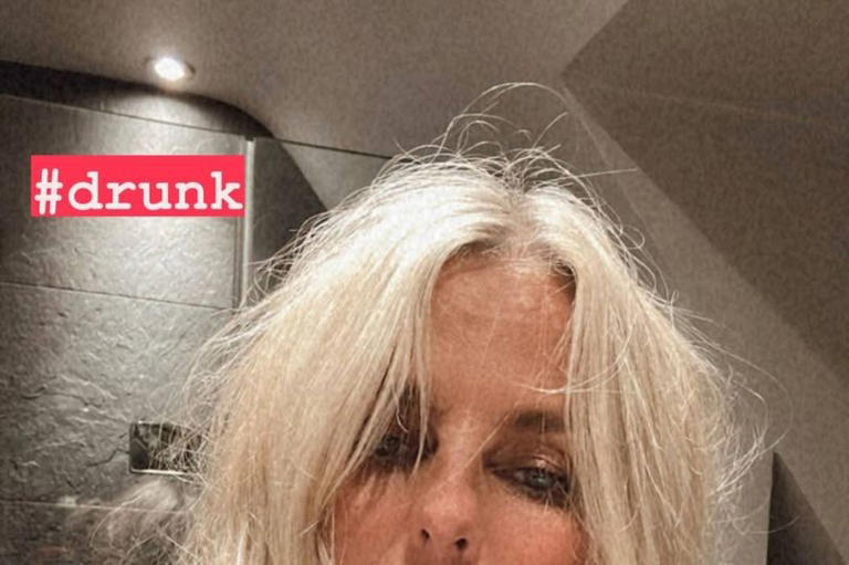 Ulrika Jonsson posts 'drunk' photo as she marks one year sober after ...