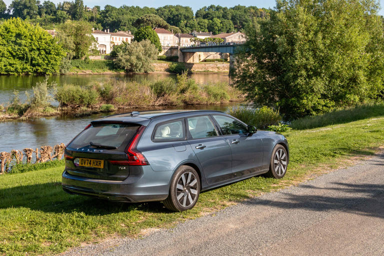 Volvo V90 T6 Plug-in Hybrid – does it pass the family holiday test?