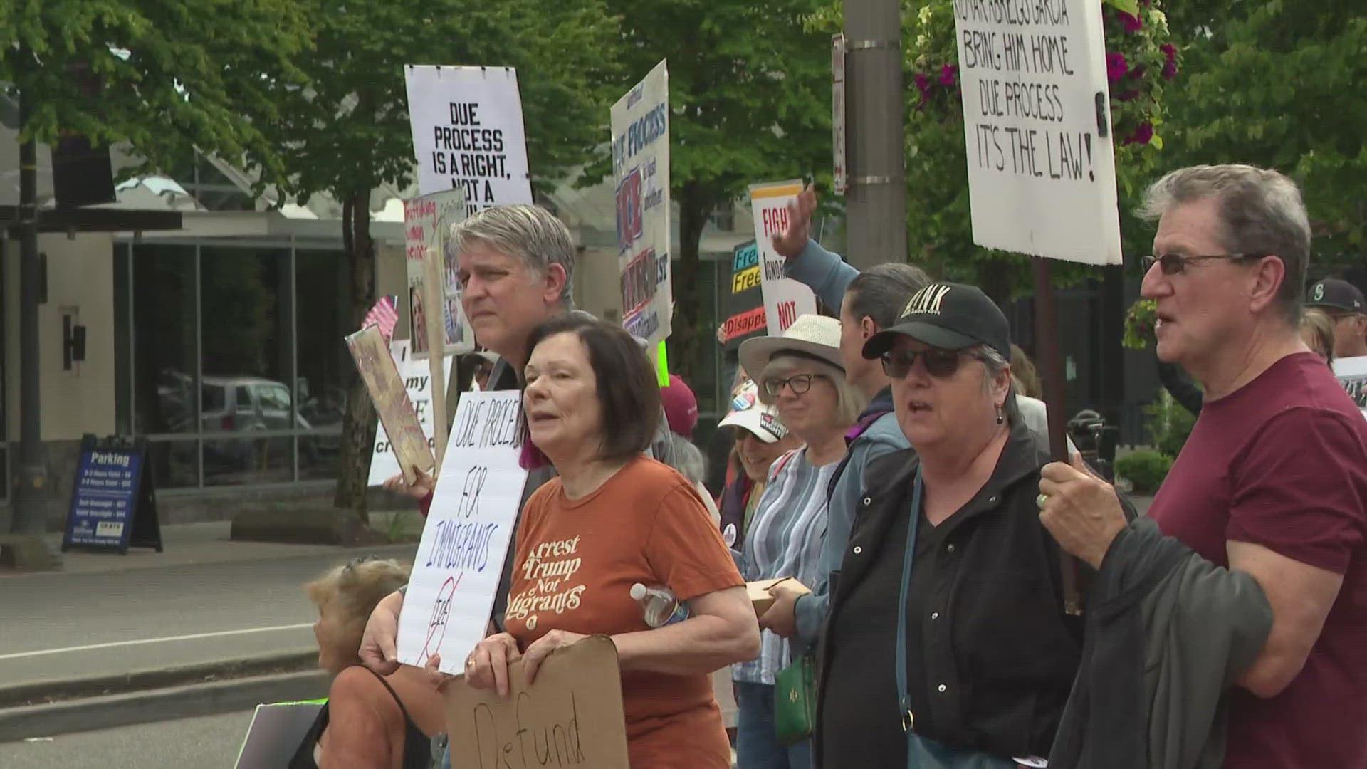 ICE arrest in courthouse prompts protest