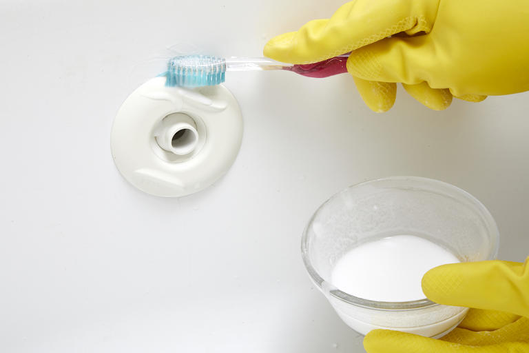 25 Home Maintenance Problems That Only Take a Minute to Fix