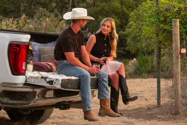 “Farmer Wants a Wife”'s Matt and Chelsi Share Glimpse at Long-Distance ...