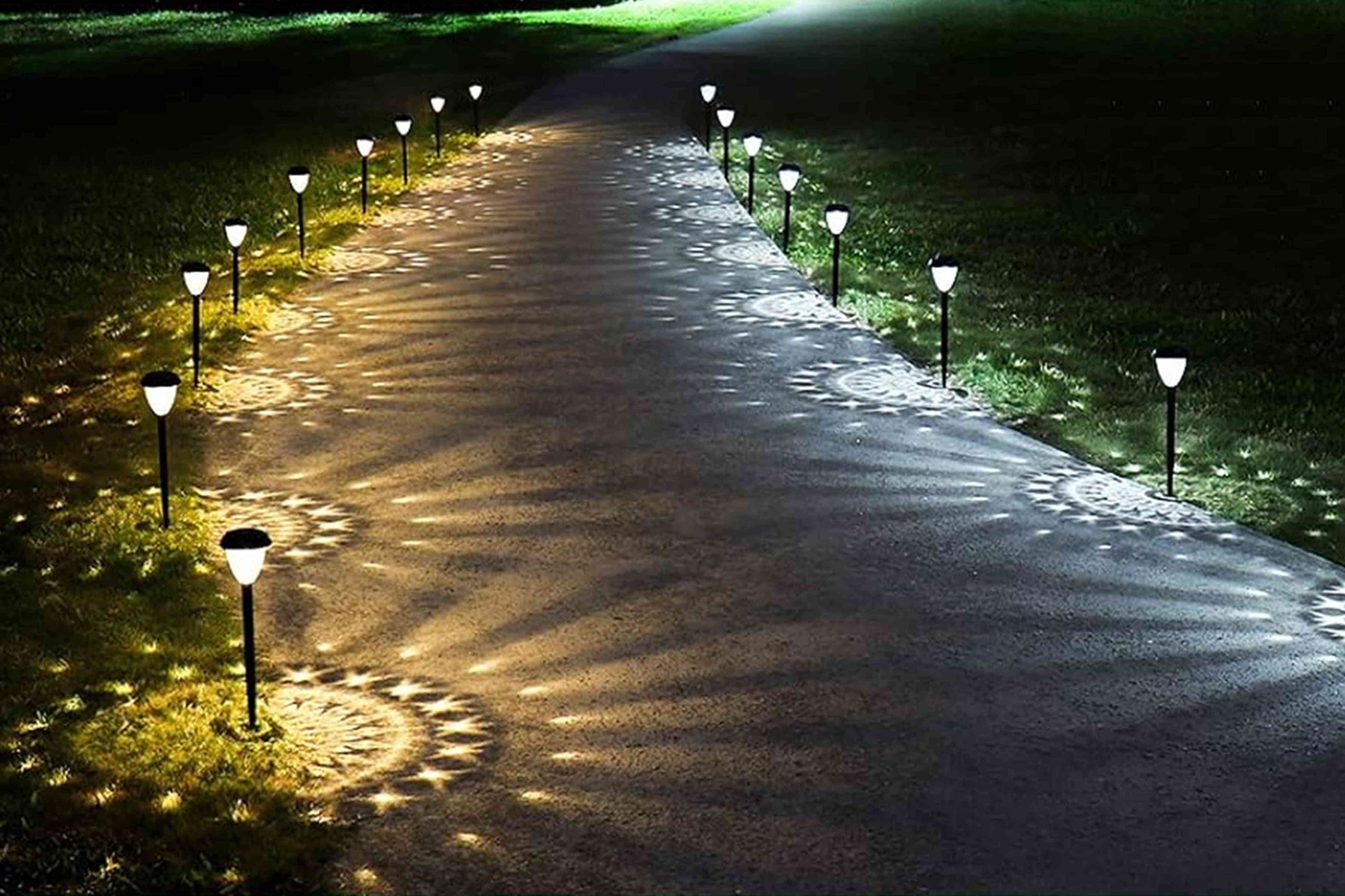 These solar lights cast a stunning pattern on your walkway, and they’re ...
