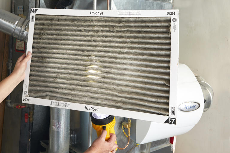 25 Home Maintenance Problems That Only Take a Minute to Fix