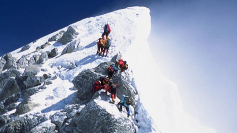 Climbing Season Ends on Everest with Success on the North and South Sides