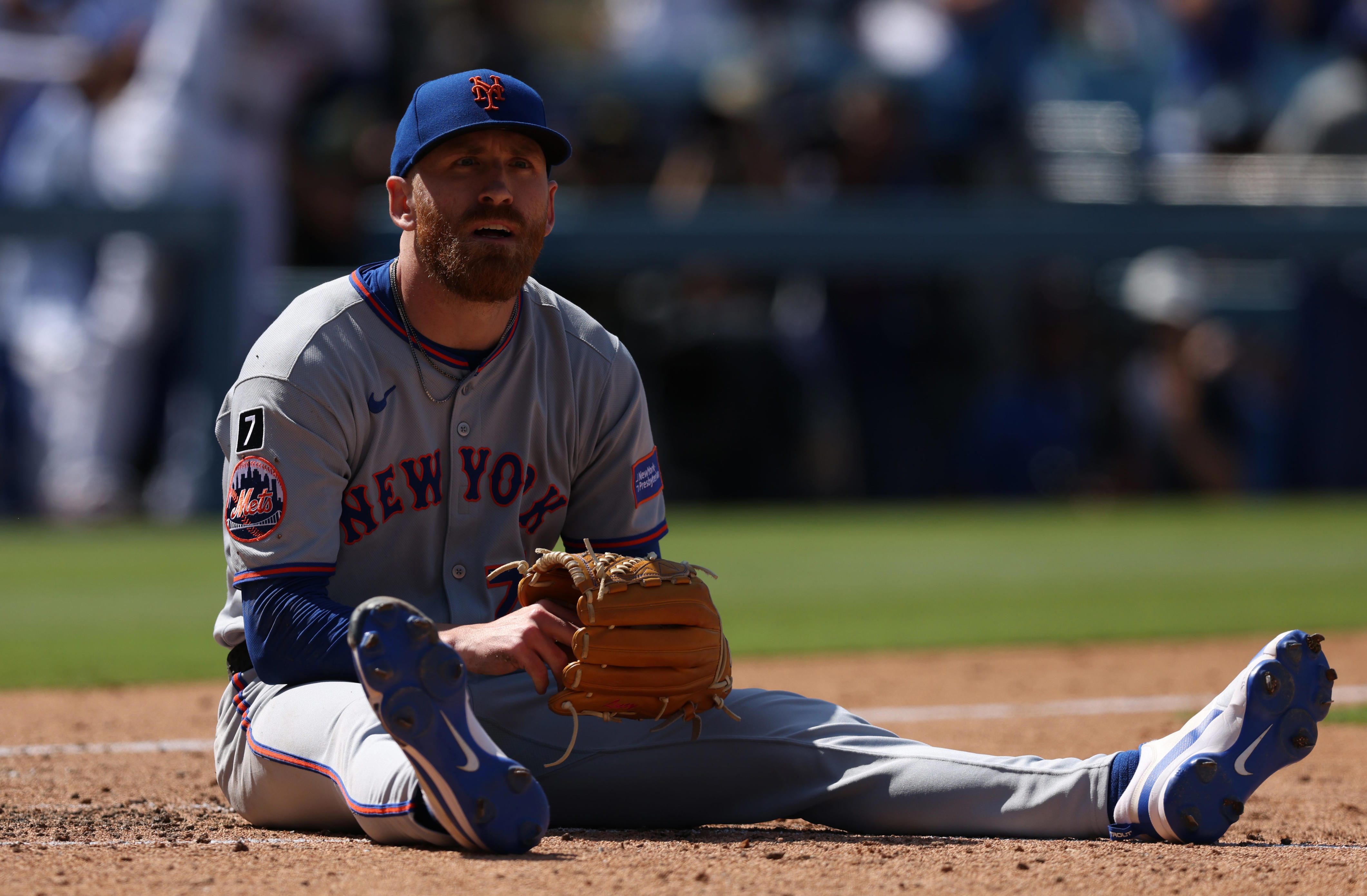 'Sloppy' Mets performance comes undone in eighth inning of series split ...