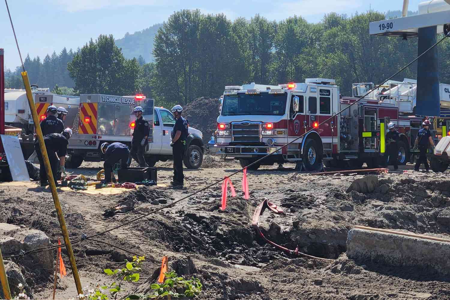 Construction Worker Suffers 'Traumatic Injury' After Excavator Bucket ...