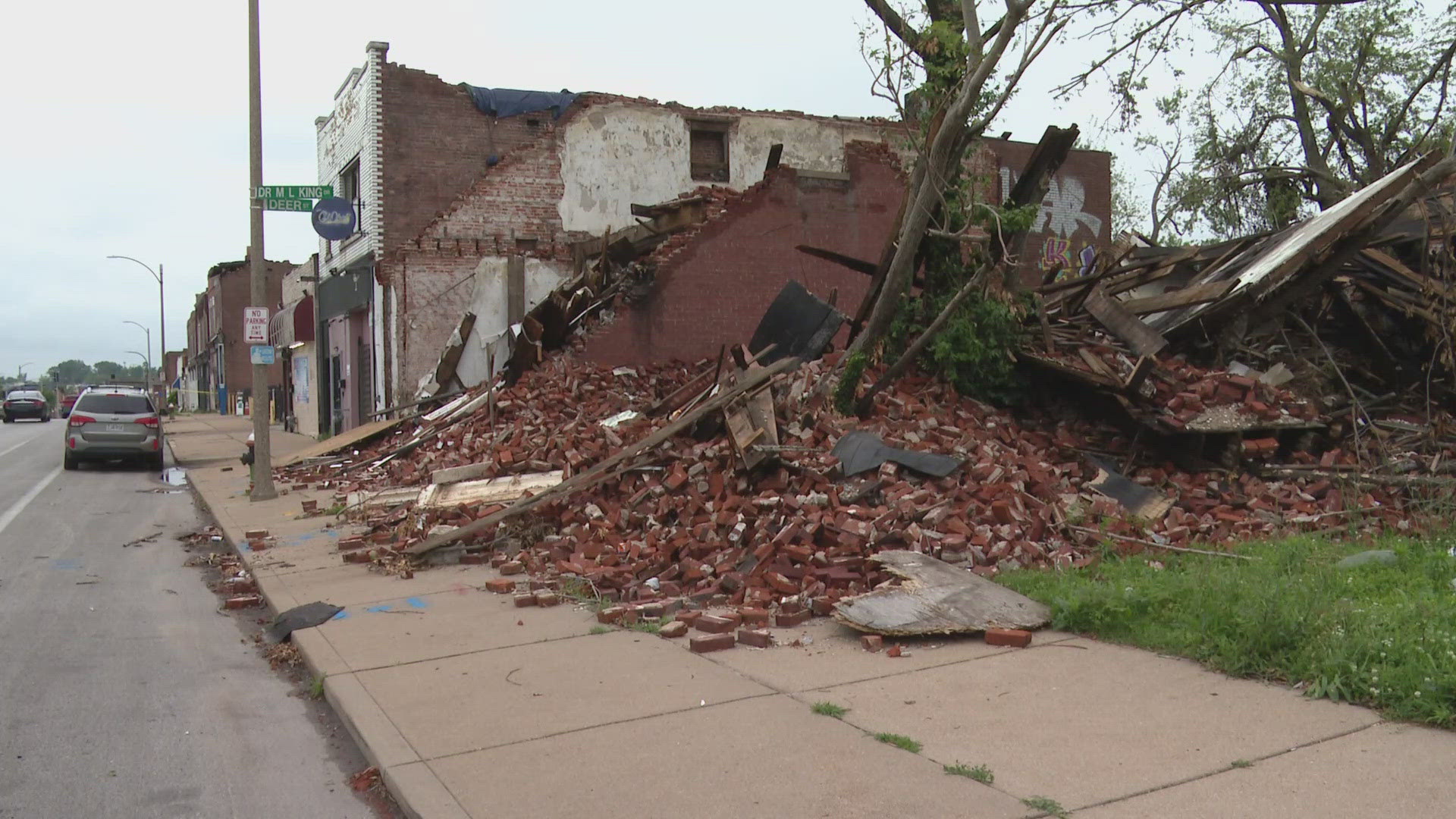 St. Louis moves up demolition of tornado-damaged vacant buildings