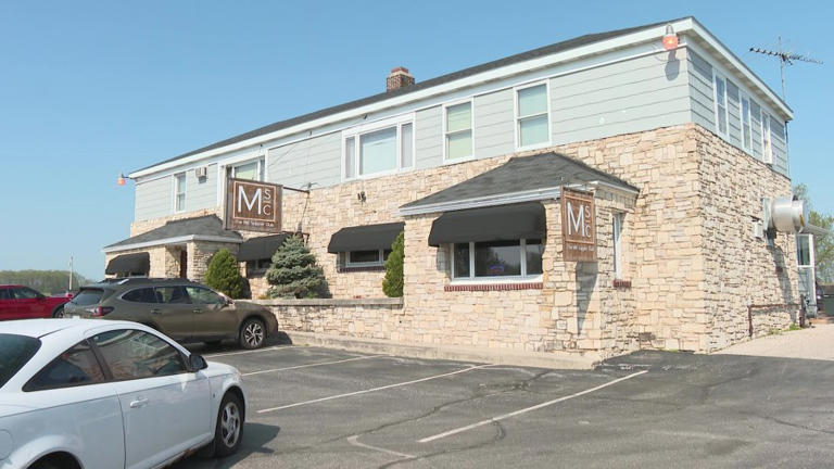 Dish on Wisconsin Supper Clubs: The Mill in Sturgeon Bay blends old ...