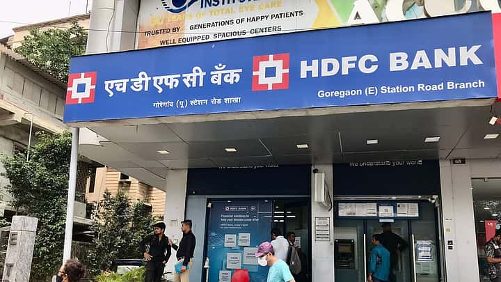 HDFC Bank Share Price Hits Fresh High Following RBI's Higher Than ...