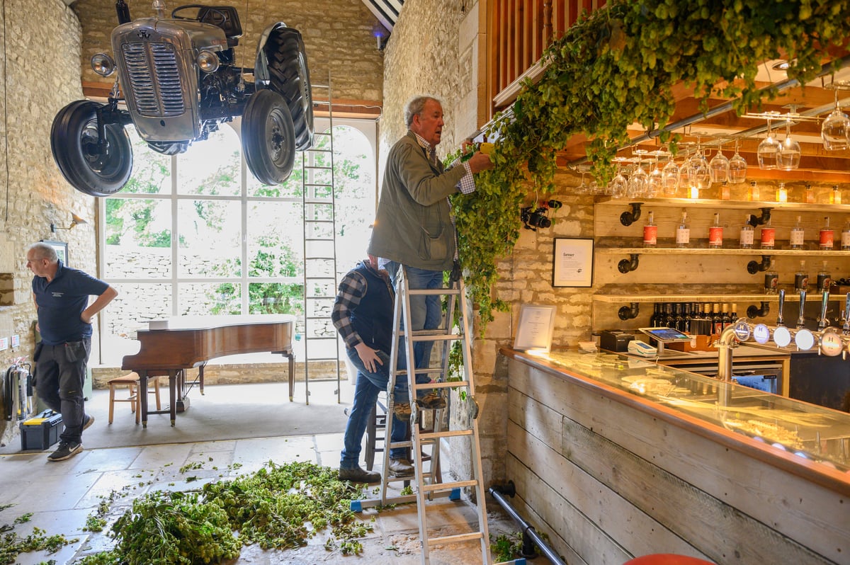 Jeremy Clarkson faces major issue at his pub due to huge mistake in ...