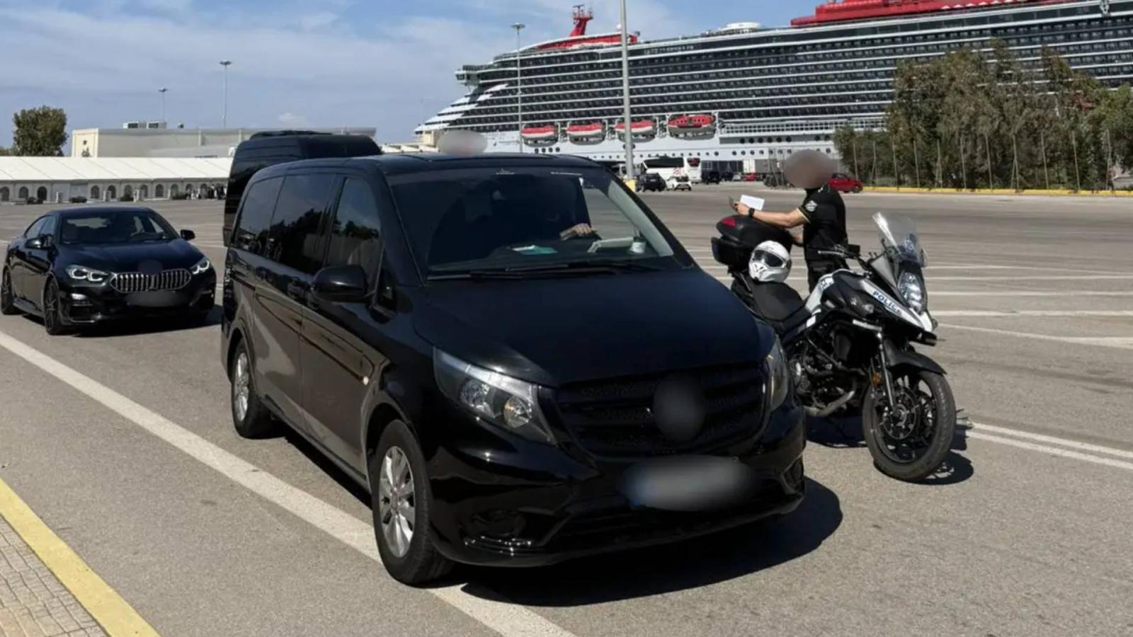 Τροχαία Αττικής: Ειδική εξόρμηση σε οδηγούς ταξί και οχημάτων μεταφοράς ...