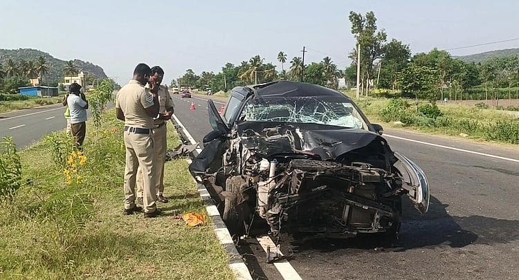 Malayalam Actor Shine Tom Chacko & Family Meet With Major Car Accident ...