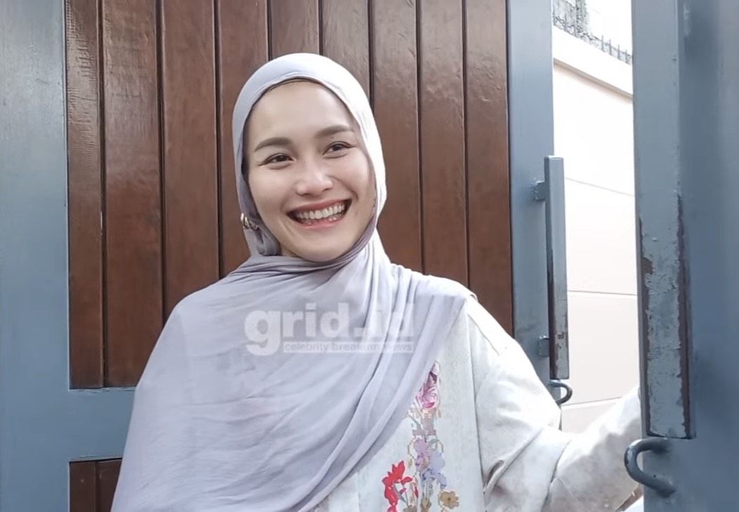 Depok Pernah Viral Makhluk Diduga Babi Ngepet, Rumah Ayu Ting Ting ...