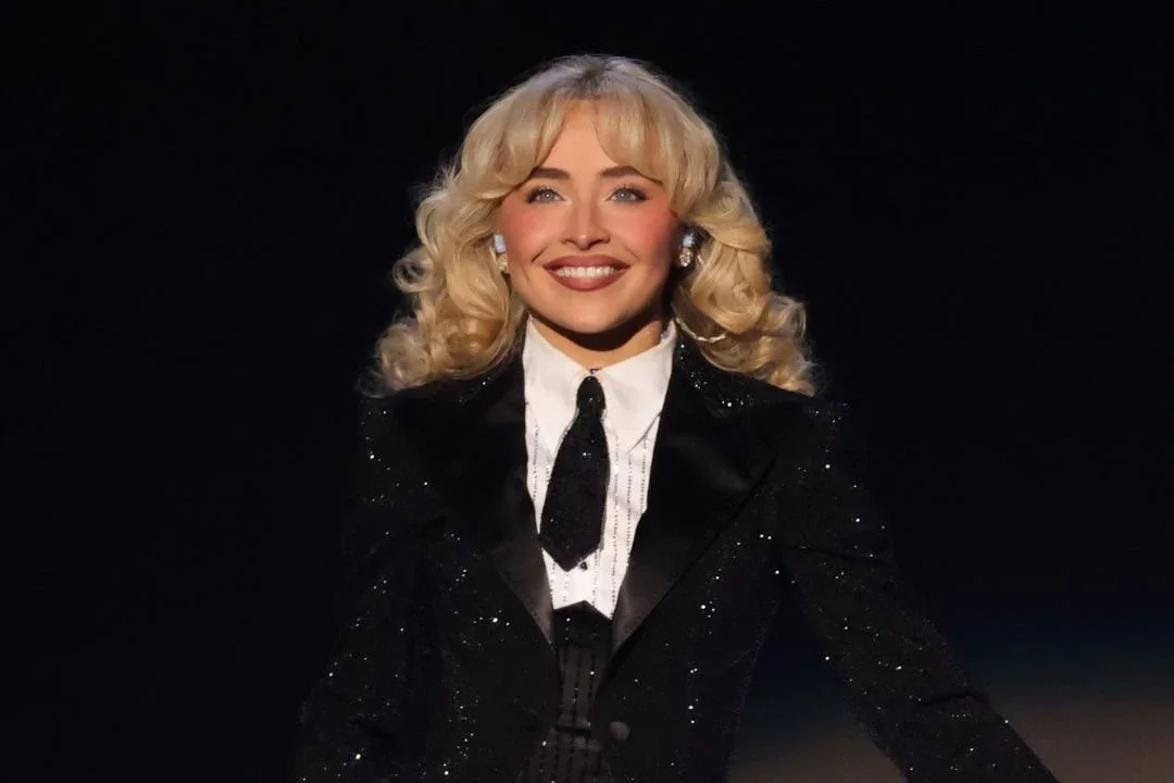 Sabrina Carpenter's 'Manchild' Lyrics: Dragging Grown Boys One Line at ...