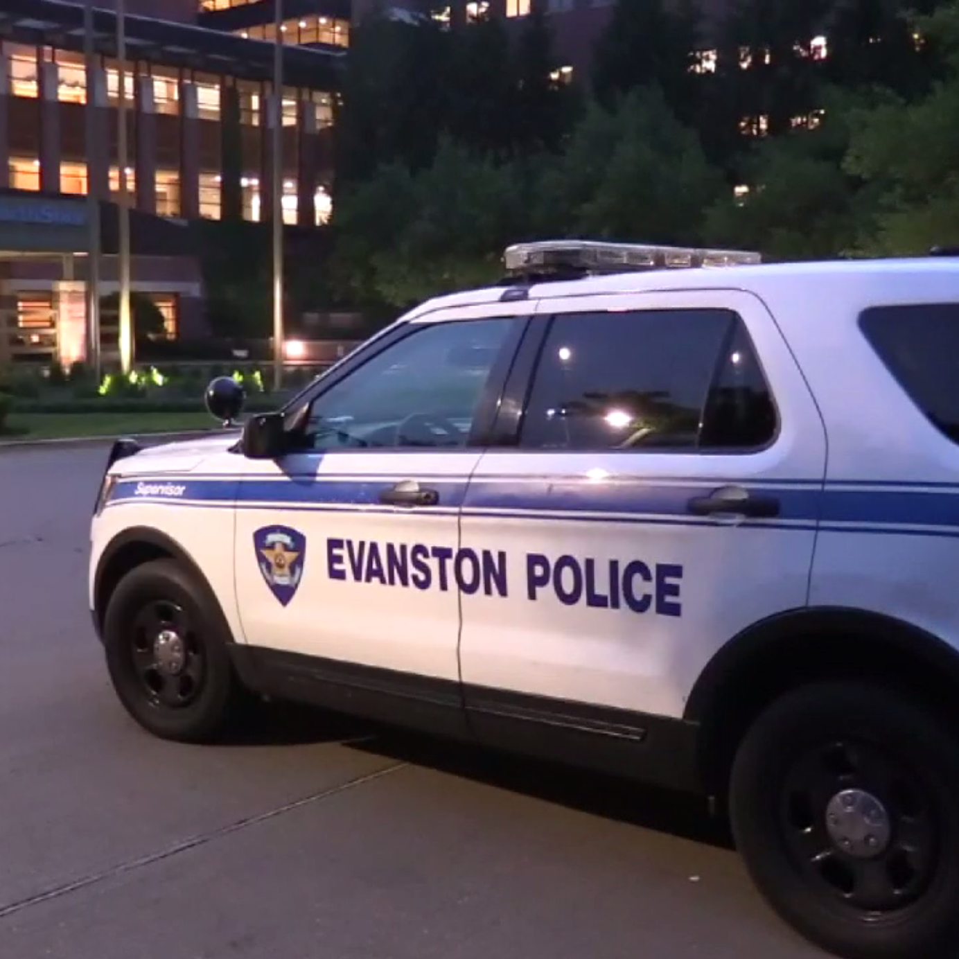 Shooting inside ER of Evanston Hospital outside Chicago leaves security ...