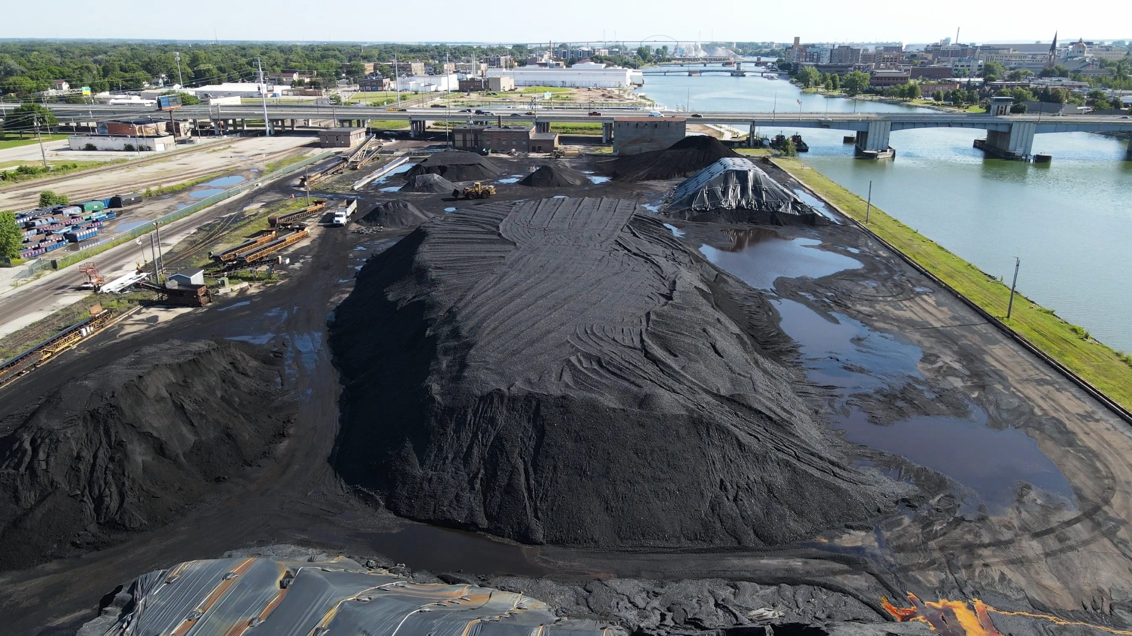 ‘Favorable’ bids let more projects join coal piles relocation funding