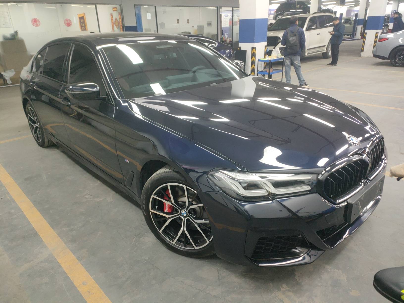 宝马 宝马5系新能源 2021款 535Le M运动套装实拍图