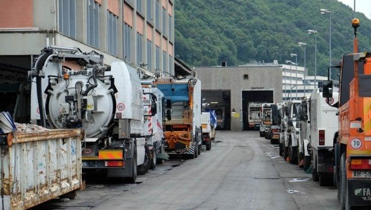 Rifiuti, partono i lavori di demolizione dell’ex inceneritore alla Volpara