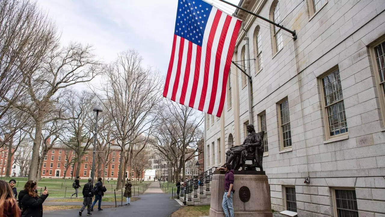 Judge blocks Trump's move to stop international Harvard students from ...