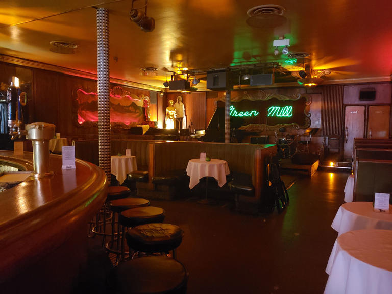 A perfect Chicago day with artist Tom Bachtell