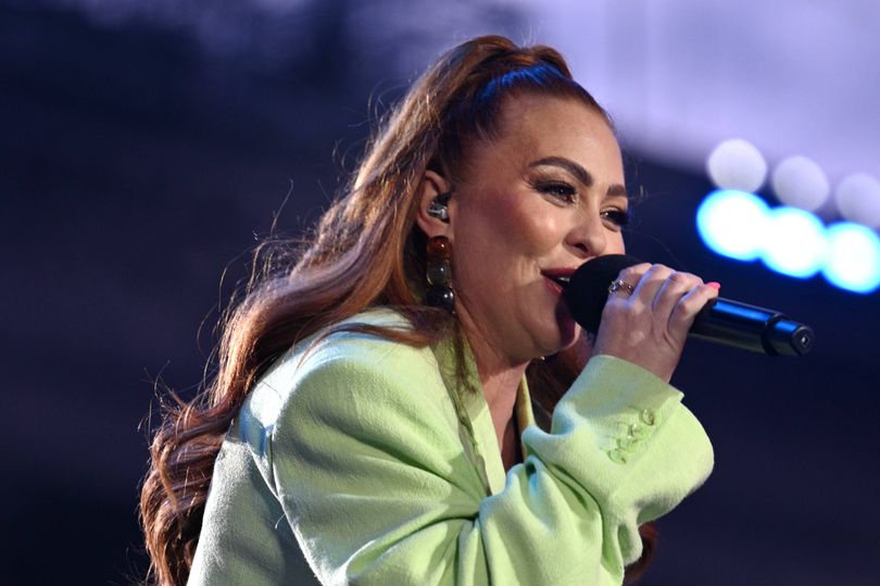 90s singer admits she mistook skin cancer for mosquito bite 'for four ...