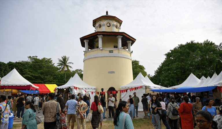 Bengaluru’s Freedom Park hosts vibrant flea market