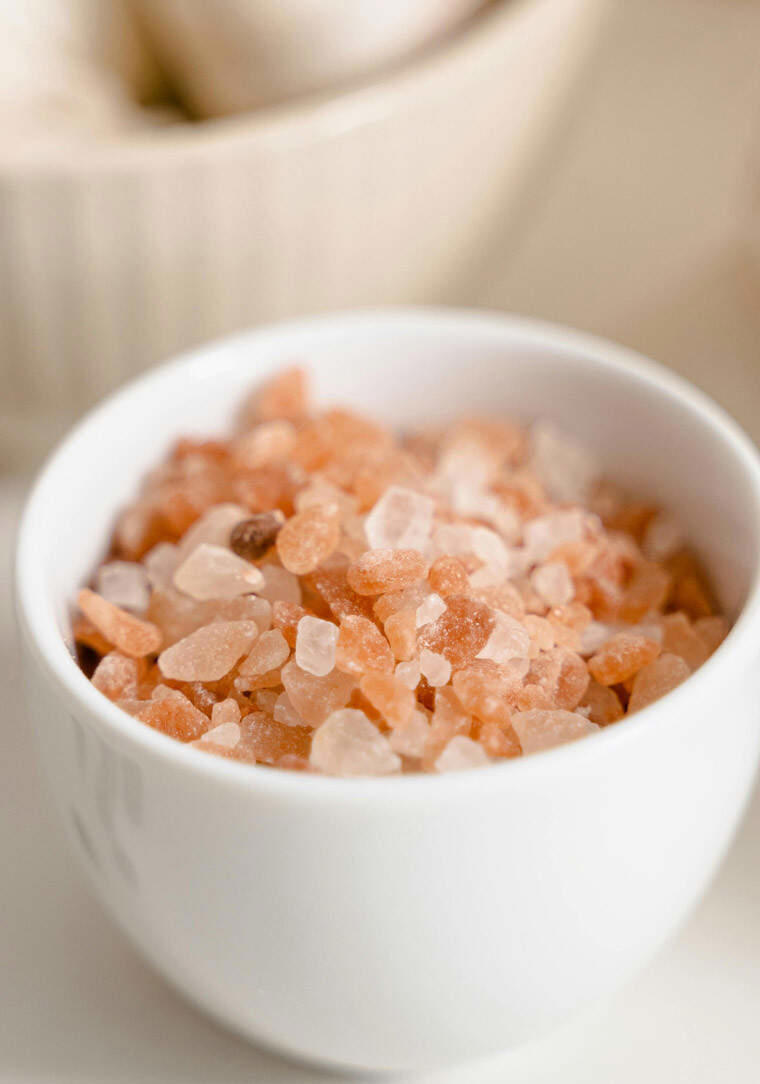 12 Foods That Naturally Improve Thyroid Health